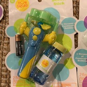 sun squad | Toys | 3 Sun Squad Battery Powered Bubble Blaster 5 Streams ...